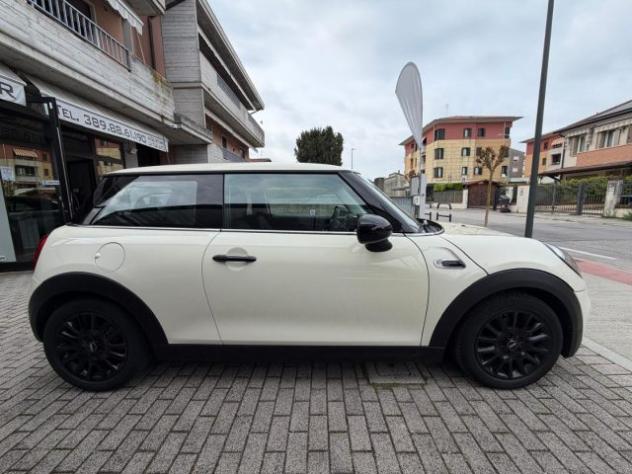 MINI One 1 5 One 75 CV rif 23810592 - Annunci Venezia