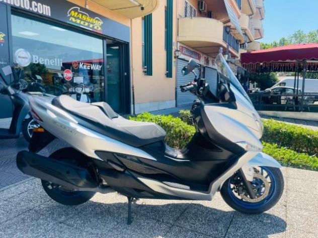 SUZUKI Burgman AN 400 TUTTO INCLUSO ANCHE PASSAGGIO! MINI - Annunci Roma