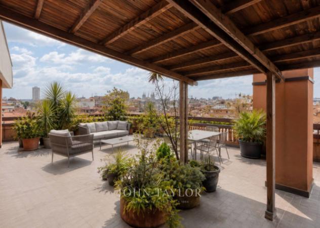 Attico / Mansarda di 250 m² con 5 locali in vendita - Annunci Milano