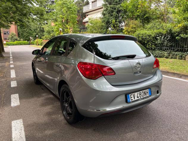 Opel Astra 1 7 CDTI 110CV 5 porte Cosmo disel - Annunci Milano