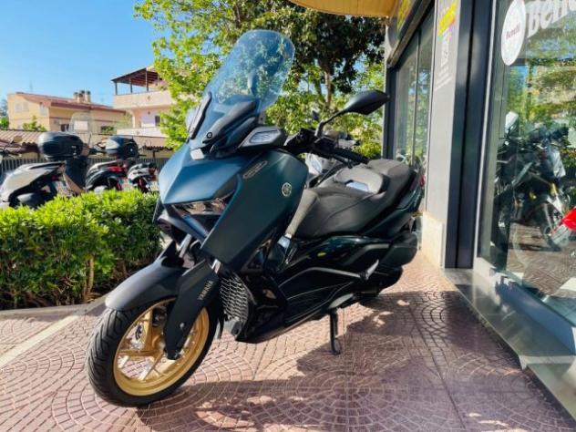 YAMAHA X-MAX 300 TUTTO INCLUSO ANCHE PASSAGGIO! MINI RATE - Annunci Roma