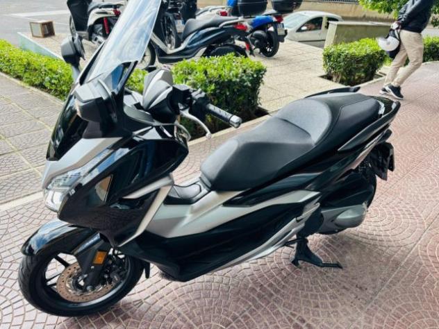 HONDA Forza 300 TUTTO INCLUSO ANCHE PASSAGGIO! rif 23809789 - Annunci Roma