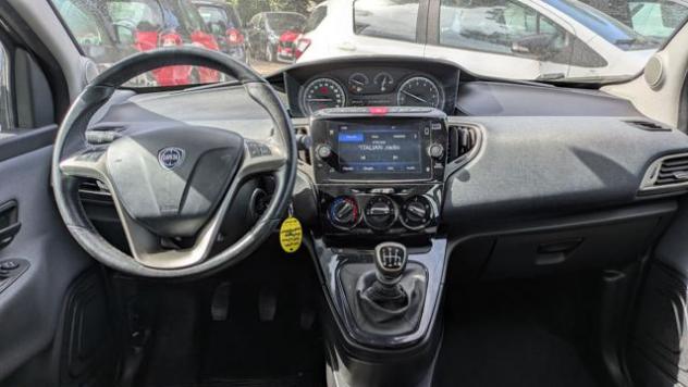 LANCIA Ypsilon Hybrid Gold 1 0cc 70cv rif 23811933 - Annunci Roma