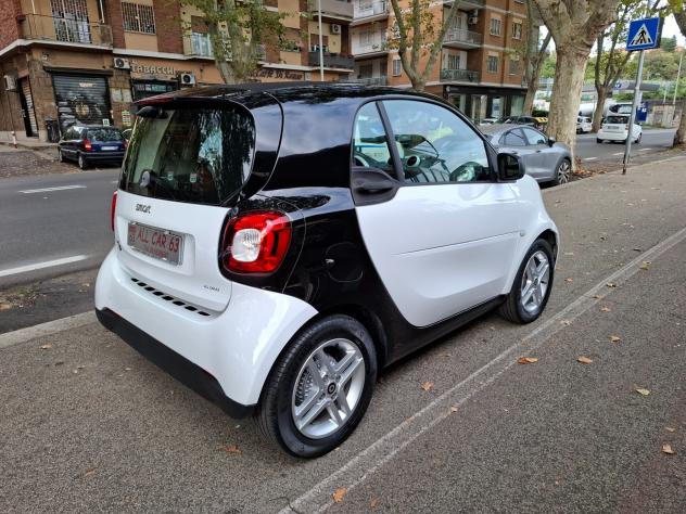 Smart ForTwo EQ PREZZO VERO TAGLIANDI OK NEOPATENTATI - Annunci Roma