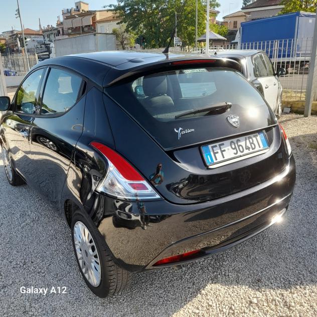 Lancia Ypsilon 1 2 69 CV 5 porte Gold - Annunci Roma