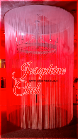 Figurante di Sala in Esclusivo Club Contratto di lavoro - Annunci Ancona