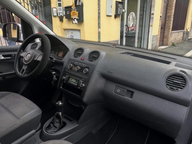 Volkswagen Caddy 1 6 TDI 102 CV 5porte FINANZIABILE - Annunci Roma
