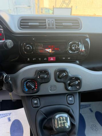 Fiat Panda 2012 benzina 12 mesi di garanzia piu' - Annunci Napoli