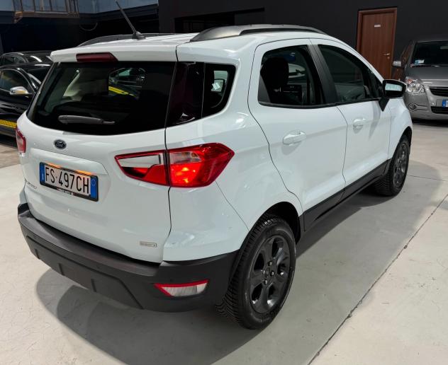 Ford EcoSport Benzina Manuale titanium Neopatentati - Annunci Milano