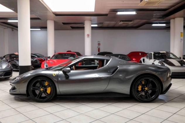 FERRARI 296 GTB |SCUDETTI|360° VIEW|AFS|CARPLAY|DAYTONA SEATS rif ...