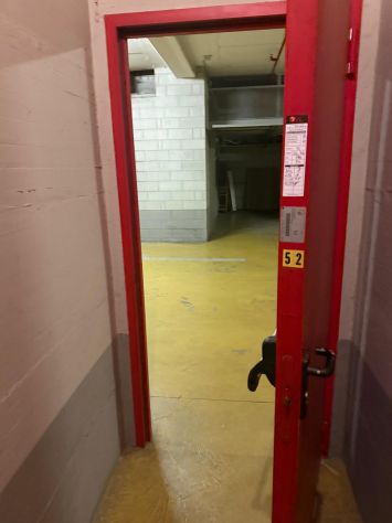 BOX IN POSIZIONE CENTRALE - Annunci Milano