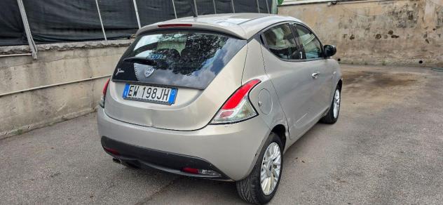 LANCIA -Ypsilon 1 2 69 CV 5 porte Gold - Annunci Napoli