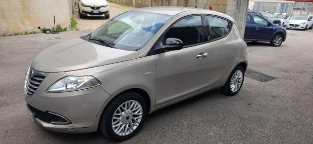 LANCIA -Ypsilon 1 2 69 CV 5 porte Gold - Annunci Napoli