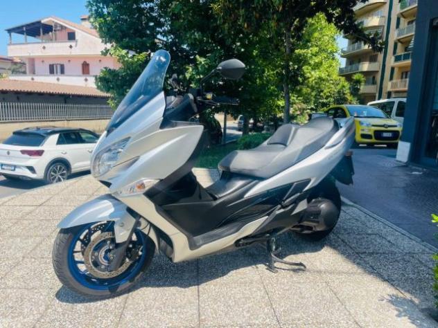 SUZUKI Burgman AN 400 TUTTO INCLUSO ANCHE PASSAGGIO! MINI - Annunci Roma