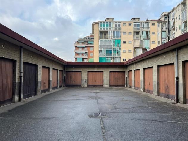 Adiacenze Via Chiesa della Salute, affittasi box auto singolo - Annunci ...