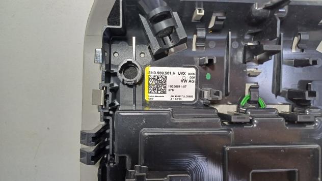 LUCE DI CORTESIA ANTERIORE VOLKSWAGEN Golf 7 Variant (12) 5H0 - Annunci ...
