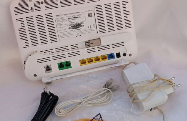 MODEM ROUTER WI- FI WINDTRE W3 HUB ZYXEL SUPER - Annunci Milano