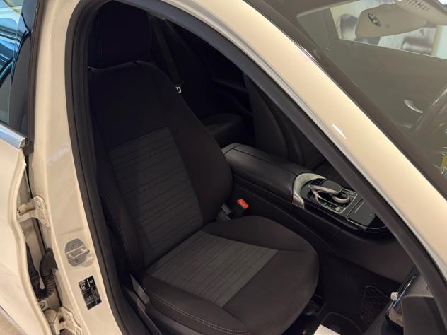 Mercedes-Benz Classe C 220d 170cv Sport auto Navi FariLED Head-Up ...