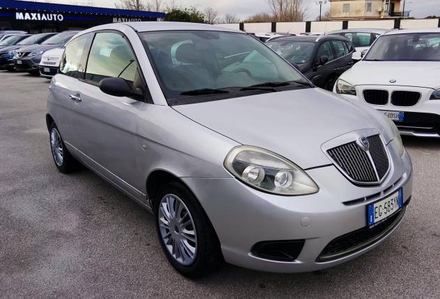 Lancia Ypsilon 1 2 Argento - Annunci Napoli