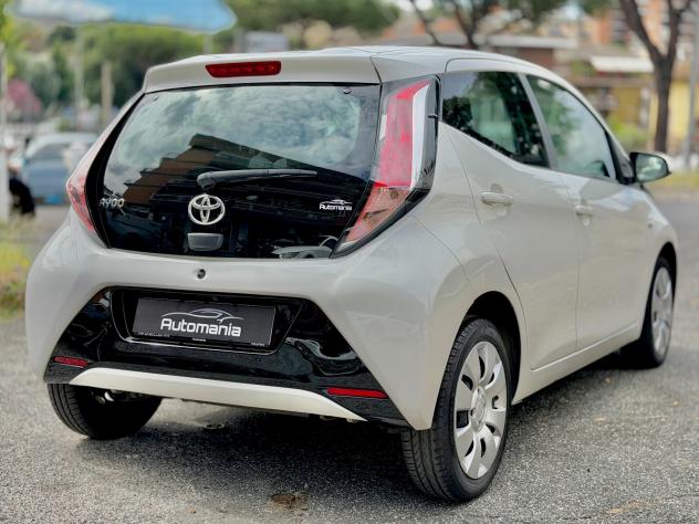 Toyota Aygo 1 0 69 CV 5p CAMBIOAUTOPREZZOREALEUNIPROKMCERTIFICATI ...