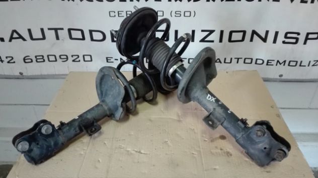 Ammortizzatori anteriori Mitsubishi Outlander 2 0 DI-D del 2010 ...
