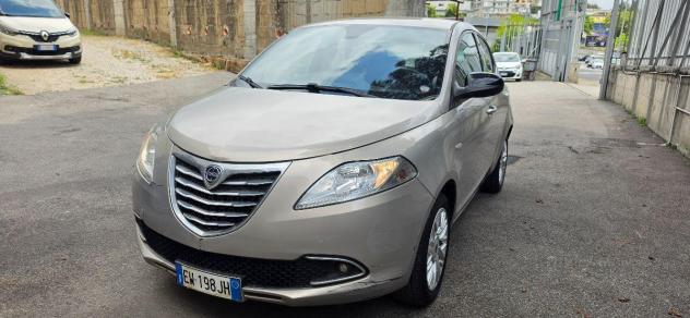 LANCIA -Ypsilon 1 2 69 CV 5 porte Gold - Annunci Napoli