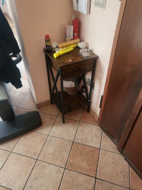 Tavolino Rovere Fumo Alto 70 x Largo 35 x Profondo 35 - Annunci Bologna