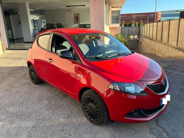 LANCIA Ypsilon 1 0 FireFly 5p S&S Hybrid Silver - Annunci Roma