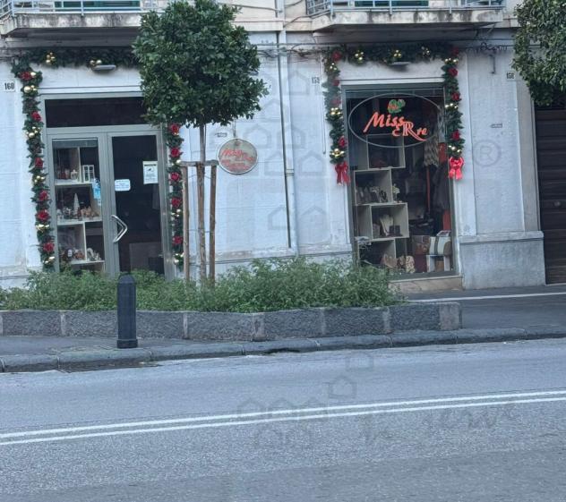 ATTIVITA'/LIC COMMERCIALE di 3 vani e di 90 mq (MESSINA) rif - Annunci ...