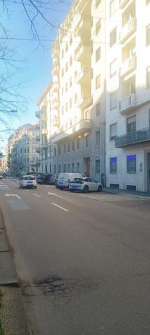 UFFICIO di 3 vani e di 87 mq (MILANO) rif J108 - Annunci Milano