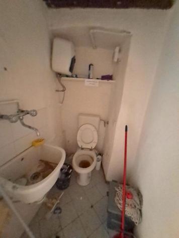 NEGOZIO di 3 vani e di 44 mq (SCARPERIA E SAN PIERO - Annunci Firenze
