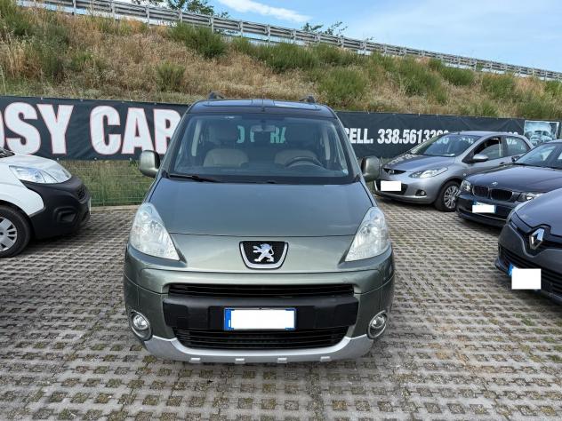 Peugeot Partner Tepee 1 6 HDi 92CV Outdoor-11/2011 - Annunci Napoli