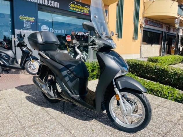 HONDA SH 150 TUTTO INCLUSO ANCHE PASSAGGIO! MINI RATE - Annunci Roma