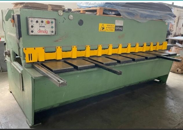 Cesoia lamiera OMAG mod CE 304 S - Annunci Milano