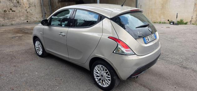 LANCIA -Ypsilon 1 2 69 CV 5 porte Gold - Annunci Napoli