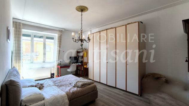 Stanze a Firenze - Rif SNTZNV - Annunci Firenze