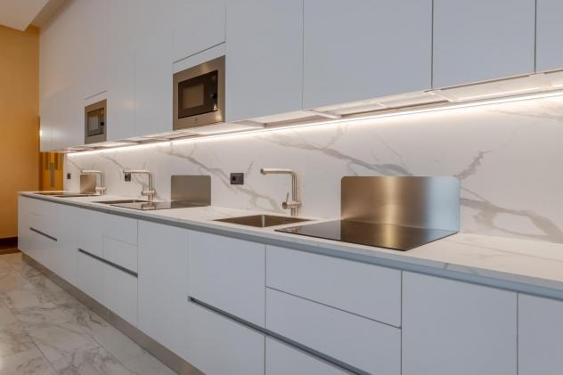 Posto letto con bagno privato [TO_LNG14-A_D203] - Annunci Torino