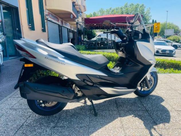 SUZUKI Burgman AN 400 TUTTO INCLUSO ANCHE PASSAGGIO! MINI - Annunci Roma