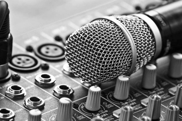 DJ SET LIVE PIANO BAR KARAOKE FESTE COMPLEANNO MATRIMONIO - Annunci Milano