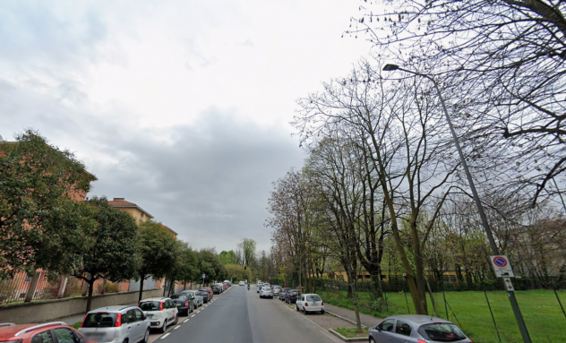 Stanza con balcone privato, portineria e giardino - Annunci Milano