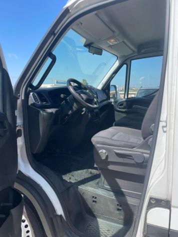 Iveco Daily 35 S 12 cabinato furgonato 2021 - Annunci Lecce
