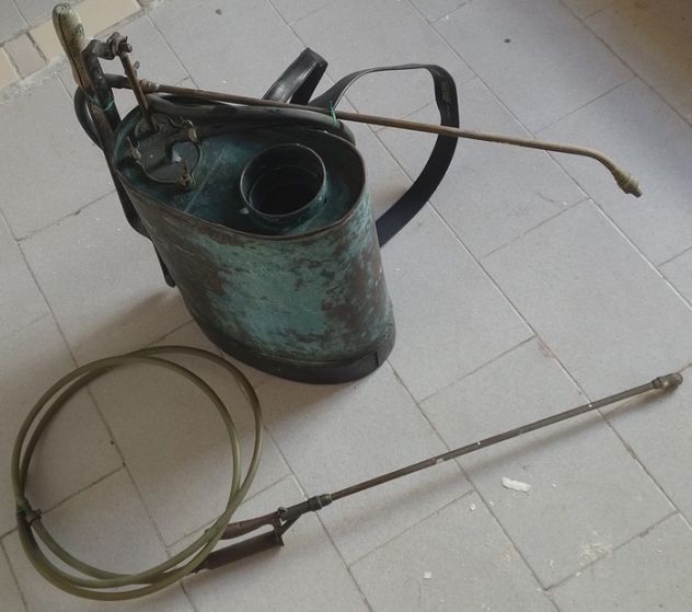 Pompa irroratrice a spalla RAME Salice Salentino - Annunci Lecce