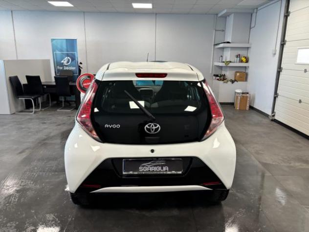 TOYOTA Aygo Automatica MMT 1 0 Benzina 5 Porte x-business rif 23786959 ...
