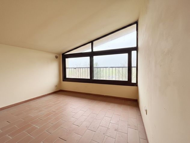 Vendo appartamento in bifamiliare con giardino e piscina - Annunci Parma