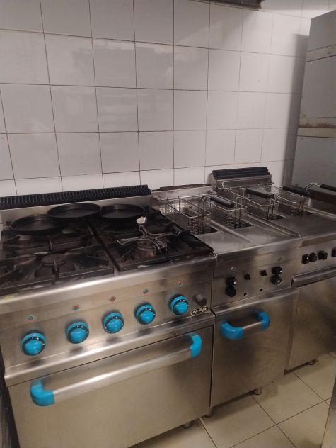 Pizzeria taglio e asporto - Annunci Roma