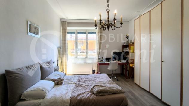Stanze a Firenze - Rif SNTZNV - Annunci Firenze