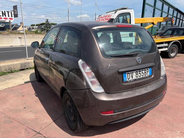 Lancia Ypsilon 1 4 E-MOMO Ecochic GPL - Annunci Roma