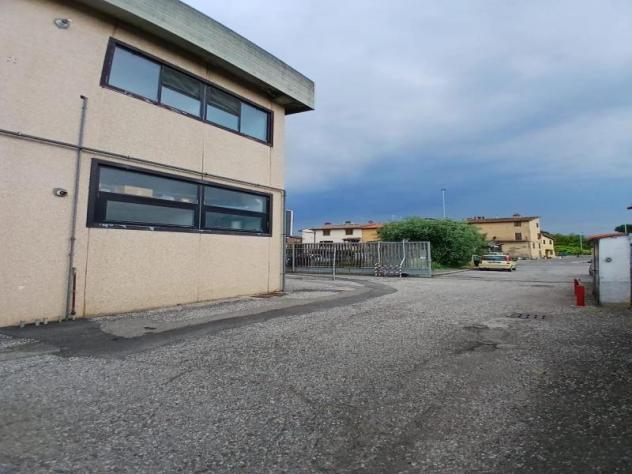 LABORATORIO di 1 vani e di 250 mq (LASTRA A SIGNA) rif - Annunci Firenze