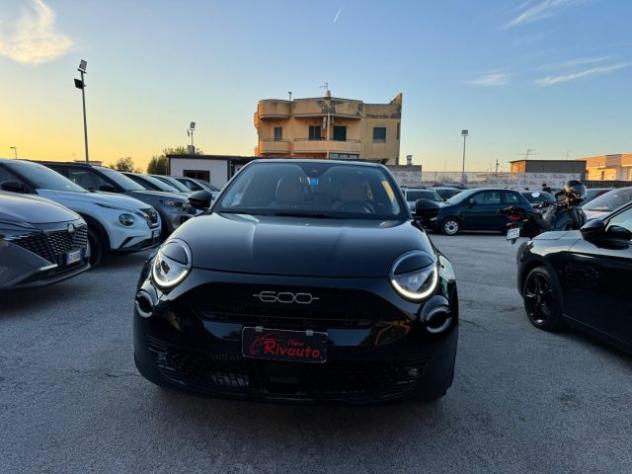 FIAT 600 Hybrid 110 CV DCT MHEV LA PRIMA - Annunci Napoli