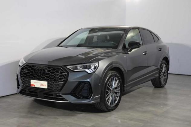 AUDI Q3 SPB 40 TDI quattro S tronic Identity Black - Annunci Napoli